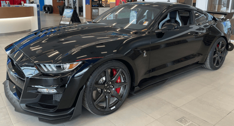 Ford Mustang Shelby GT500 | High Performance Track Car
